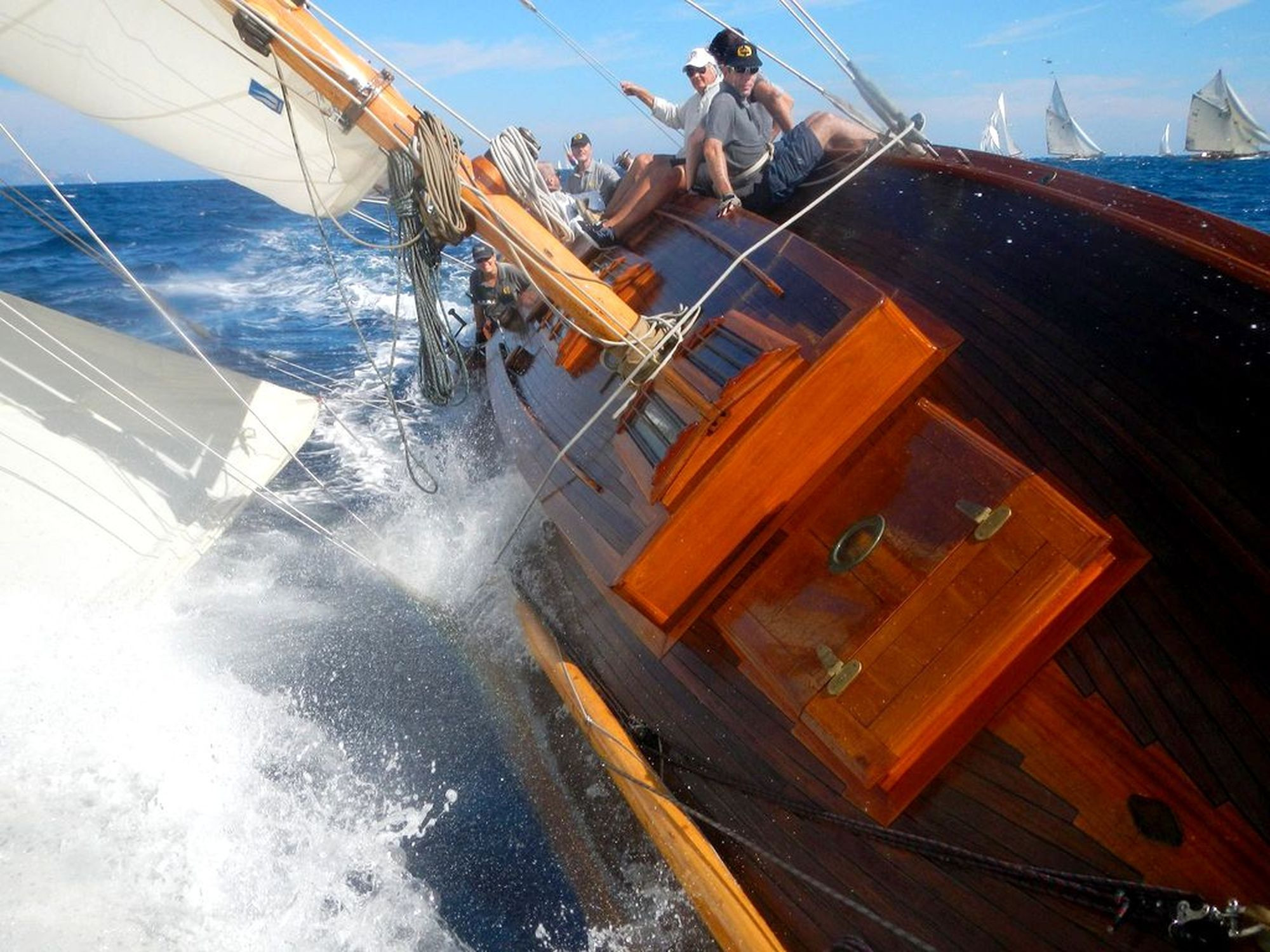 Einzigartiges mit Stil: 46' André Mauric Sloop LAK II bei UNIKATOO