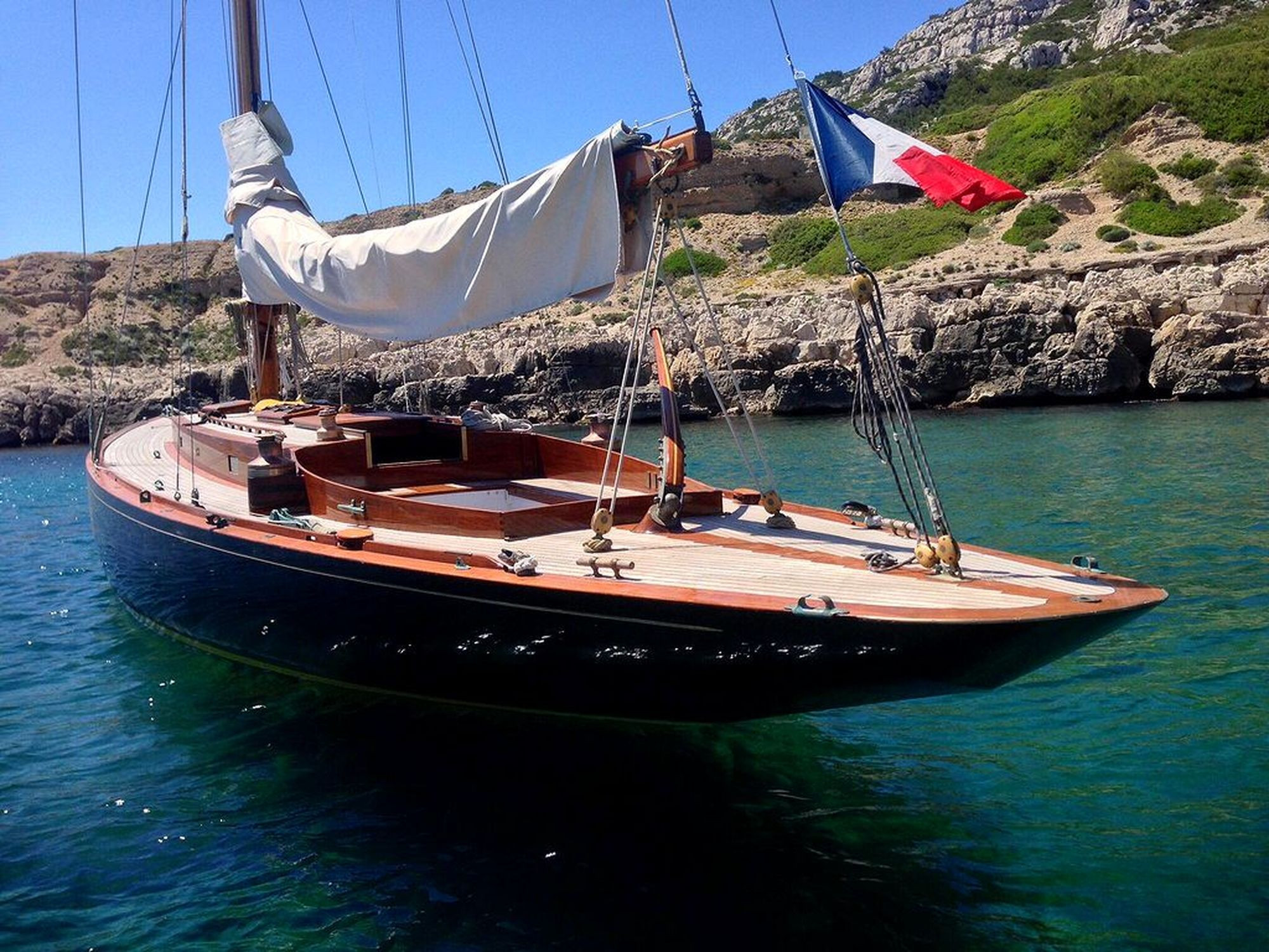 Einzigartiges mit Stil: 46' André Mauric Sloop LAK II bei UNIKATOO