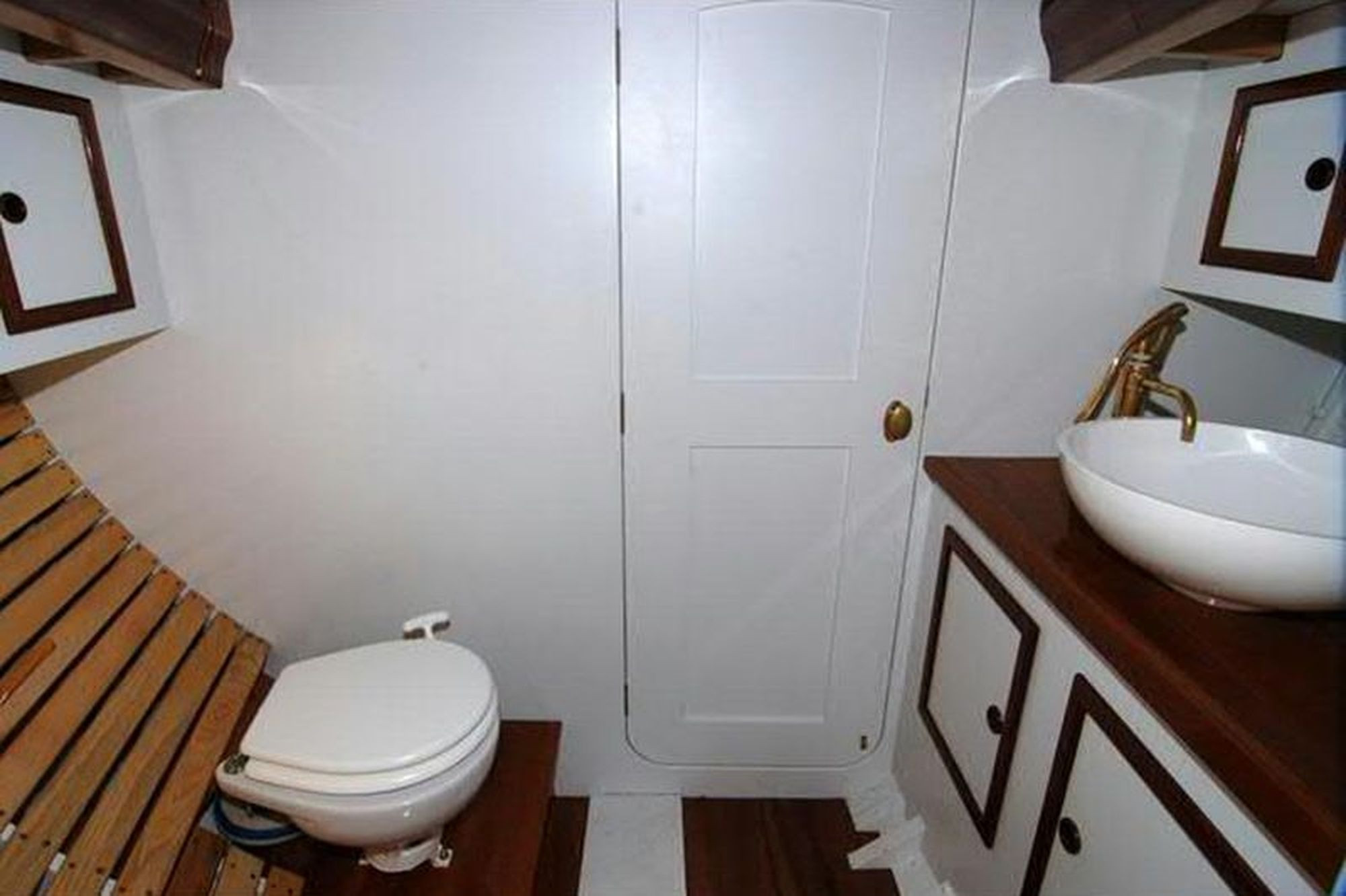 Einzigartiges mit Stil: 46' André Mauric Sloop LAK II bei UNIKATOO