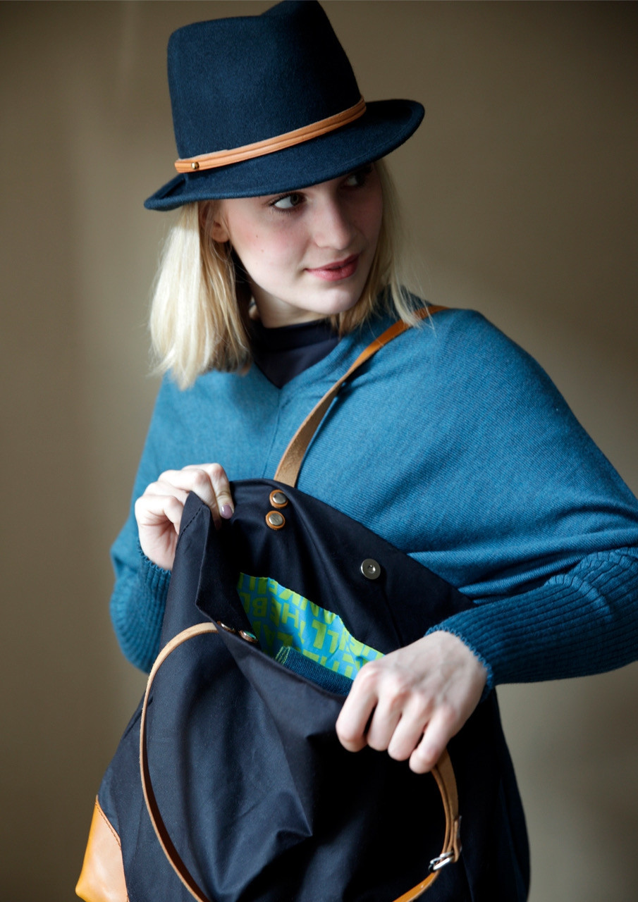 Einzigartiges mit Stil: COTTON WAXXED TASCHE - KATHI HALAMA DESIGN bei UNIKATOO