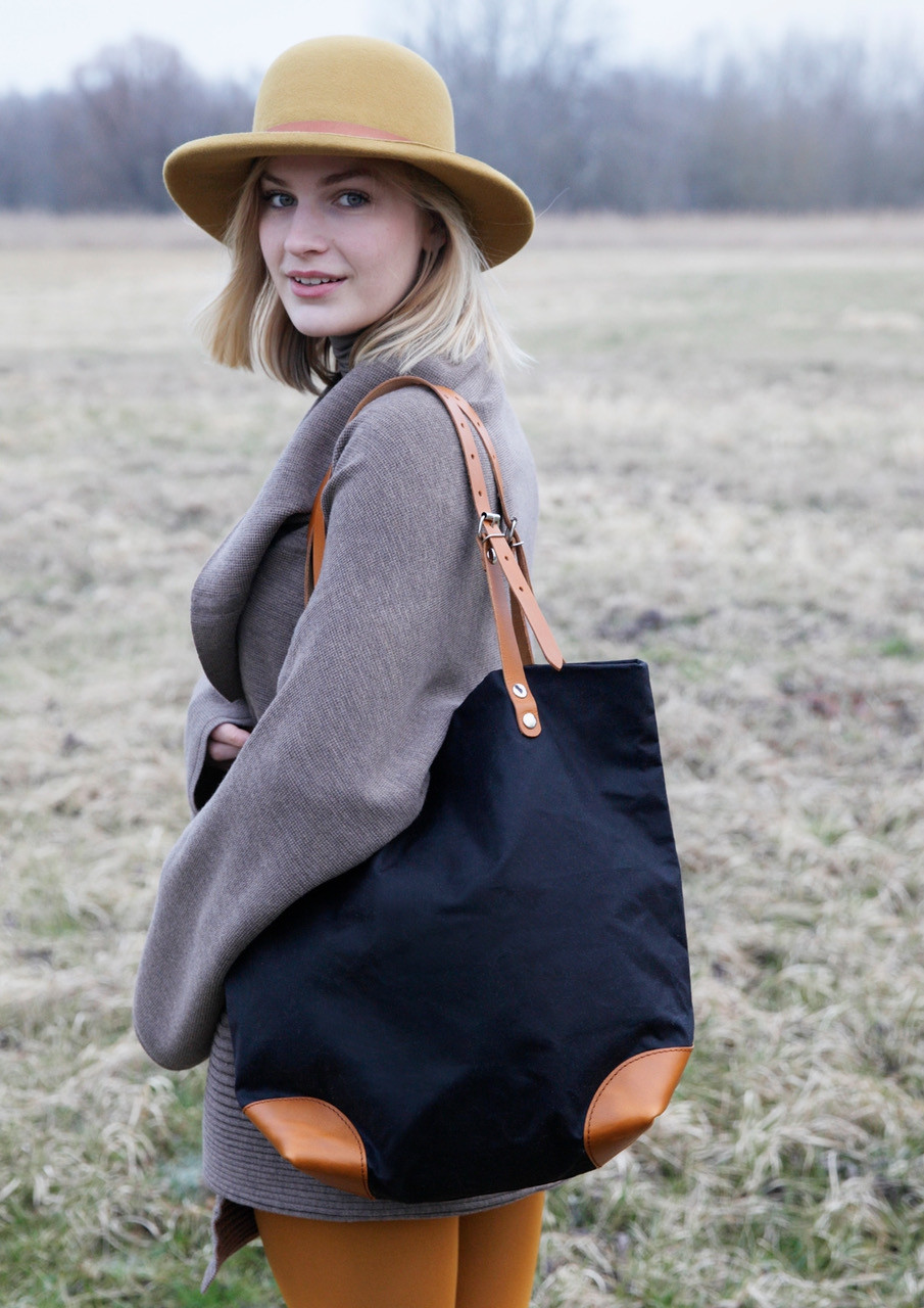 Einzigartiges mit Stil: COTTON WAXXED TASCHE - KATHI HALAMA DESIGN bei UNIKATOO