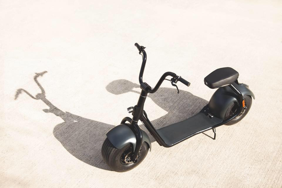 Einzigartiges mit Stil: Elektroroller extrem "SCROOSER" bei UNIKATOO